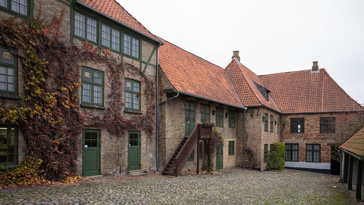 Nu går restaureringen af Marcussens Gård i gang